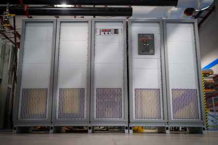 ML Series 500 kW, 1 MW up to 10 MW DC Power Supply Programmable | Magna-Power