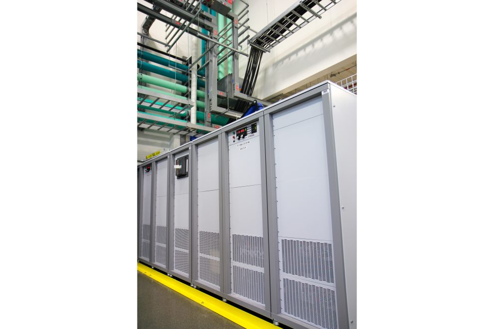 MT Series - 150 kW and 250 kW Programmable DC Power Supply, Scalable to ...